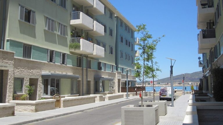 Tobacco smuggling clampdown at waterport Terraces – Ficci Cascade